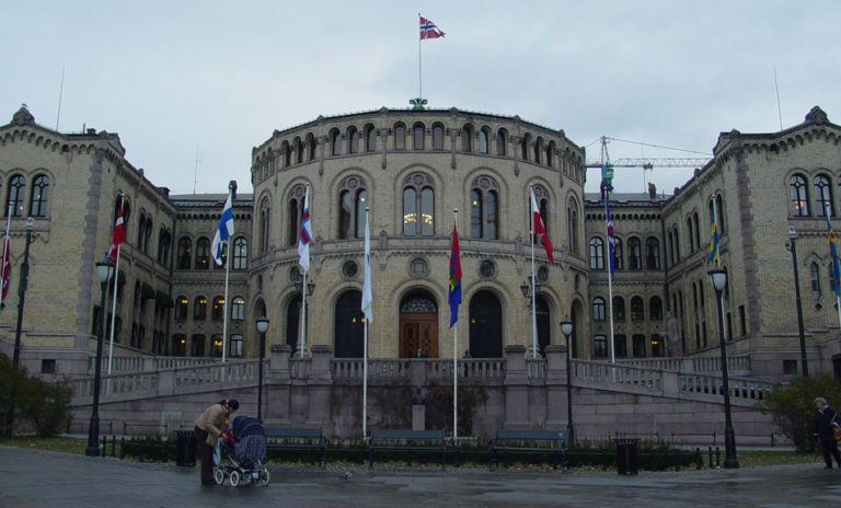 Hans Bauge skriver om landssviket mot Norge - Samfunnsmagasinet